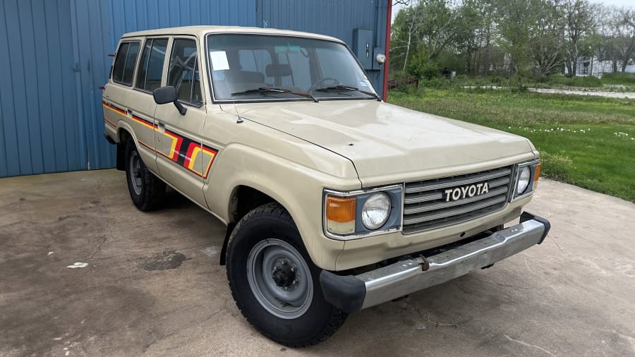 1983 Toyota FJ-60 Land Cruiser for Sale at Auction - Mecum Auctions