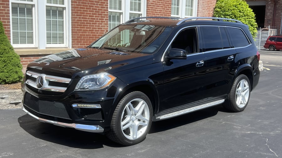 2016 Mercedes-Benz GL550 4Matic for Sale at Auction - Mecum Auctions