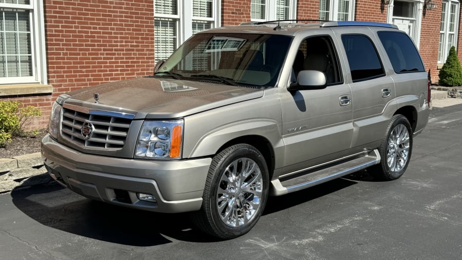 2002 Cadillac Escalade for Sale at Auction - Mecum Auctions