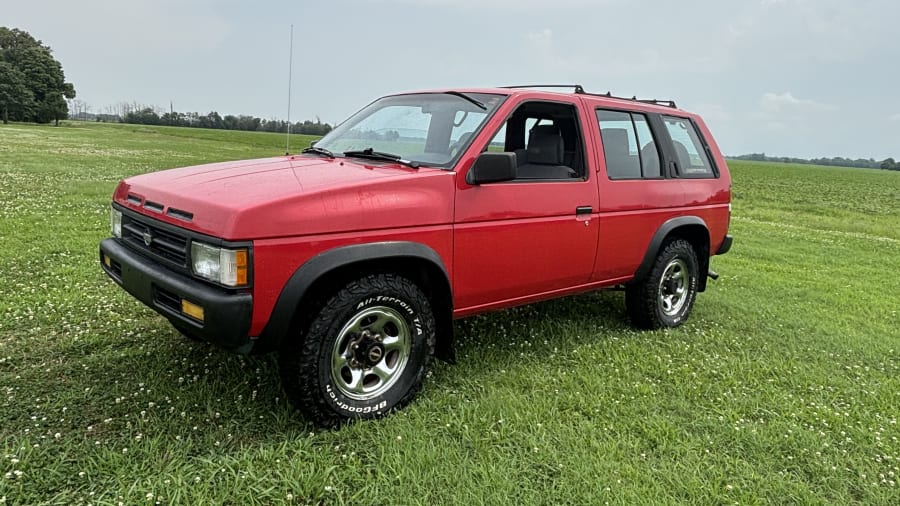 1995 Nissan Pathfinder for Sale at Auction - Mecum Auctions