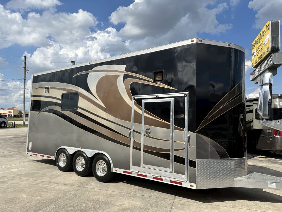 2003 Featherlite Stacker 24' Trailer for Sale at Auction - Mecum Auctions