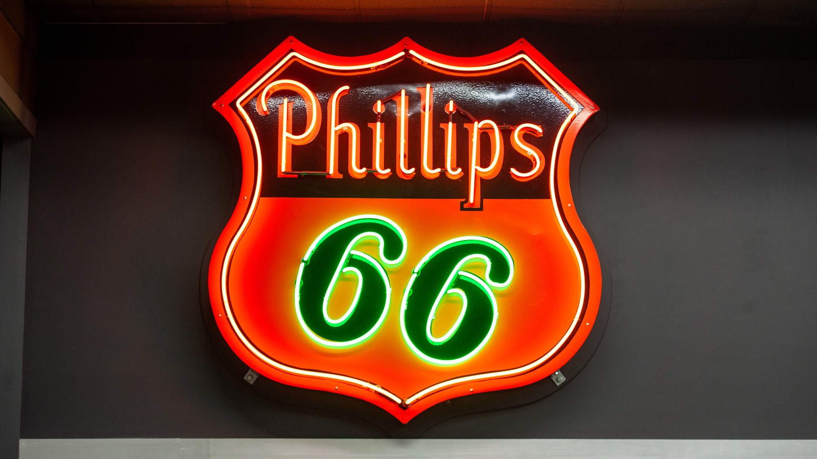 Phillips 66 Single-Sided Porcelain Animated Neon Sign at The World’s ...