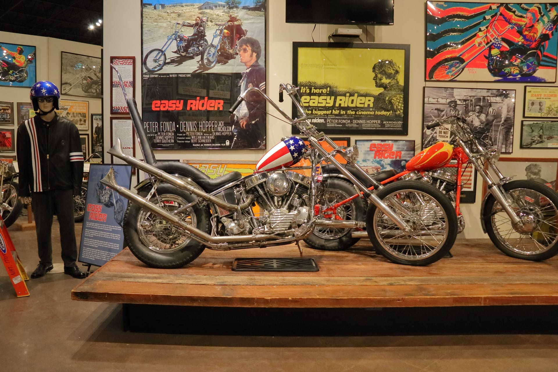 1952 Harley-Davidson Captain America Replica @ Mecum - Mecum Auctions