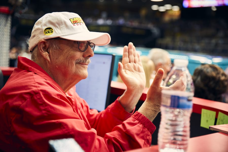 Who We Are - Mecum Auctions