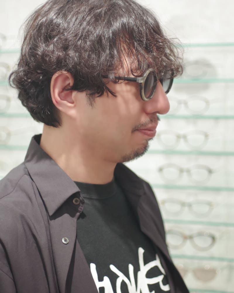 唯一無二のホワイト＆ブラック RIGARDS, RG1062 | 眼鏡工房 久保田