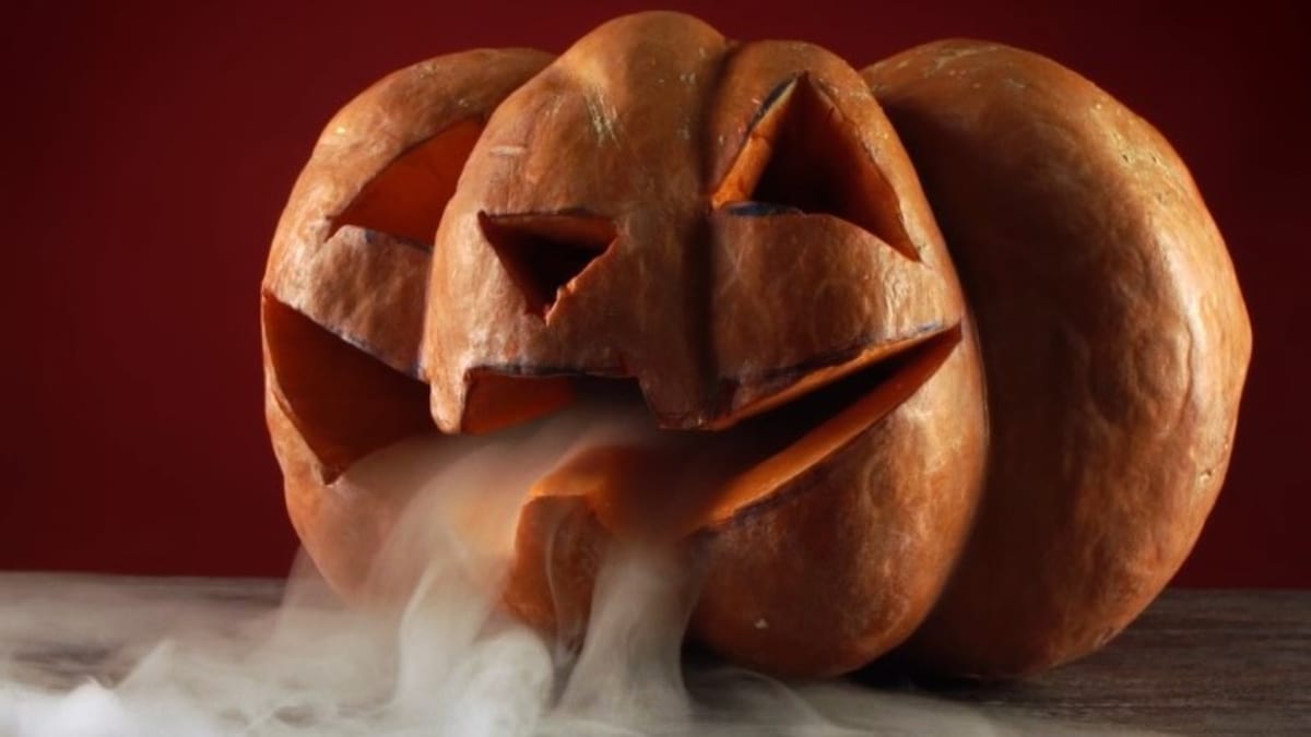 Dry ice: Mission Halloween | MEL Chemistry