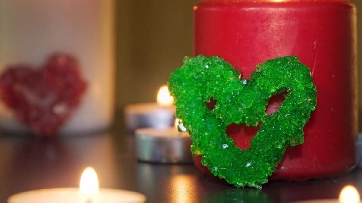 Growing heart-shaped crystals | MEL Chemistry
