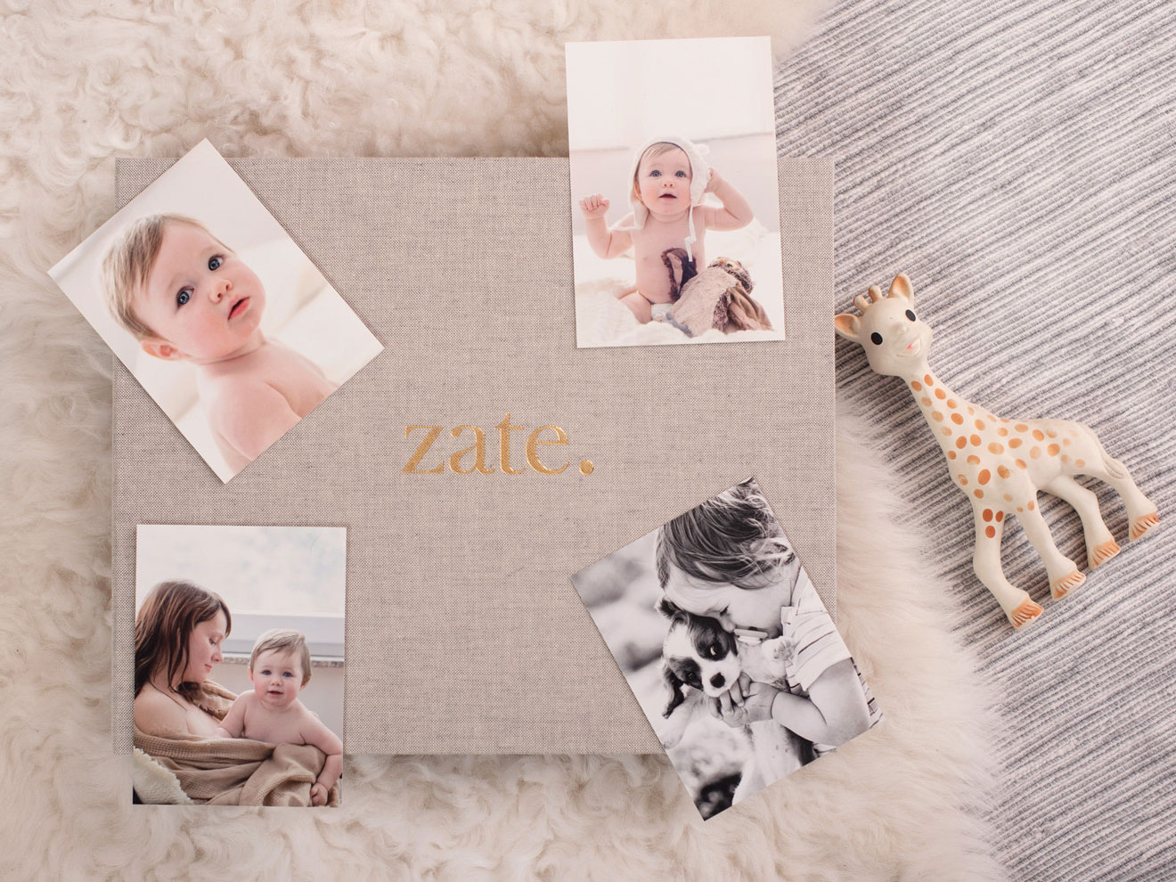 Dojenčkov album Zate | Kombinacija dnevnika in foto albuma | MELA