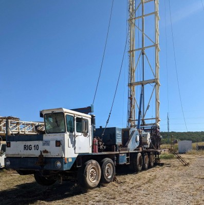 For Sale: Ready 2 Go to Work 1981 Corsair Well Service Rig
