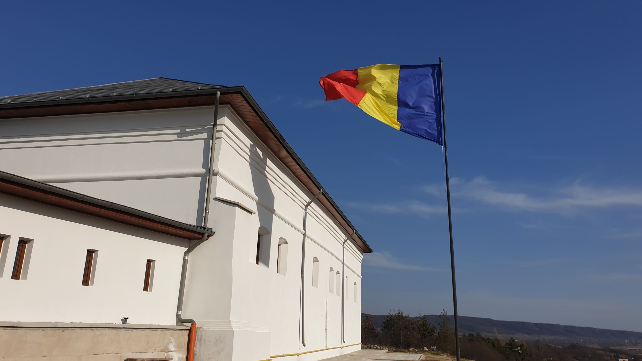 Manastirea Berca, Judetul Buzau. - mergpemunte.ro