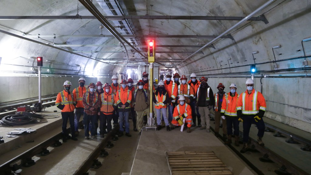 Final Eglinton Crosstown LRT signal installed at Laird Station