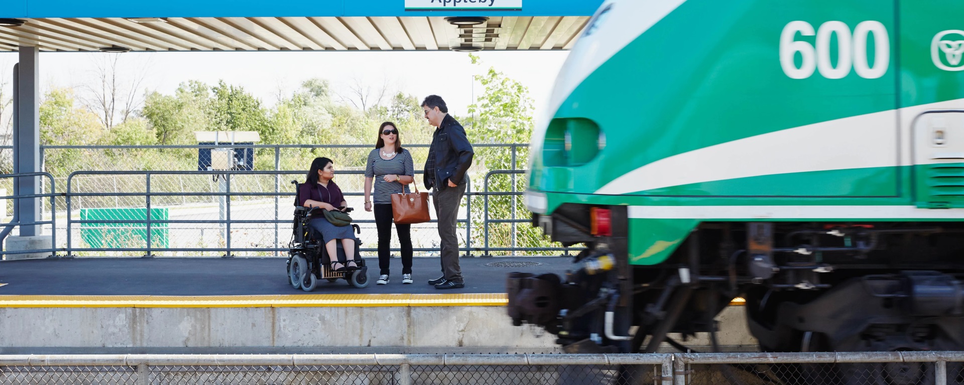 4 ways Metrolinx makes transit easier for those with vision loss