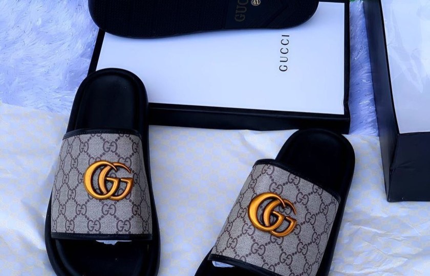 Balenciaga Shoes, Gucci Pam, Versace Pam Wuse Wuse | atelier-yuwa.ciao.jp