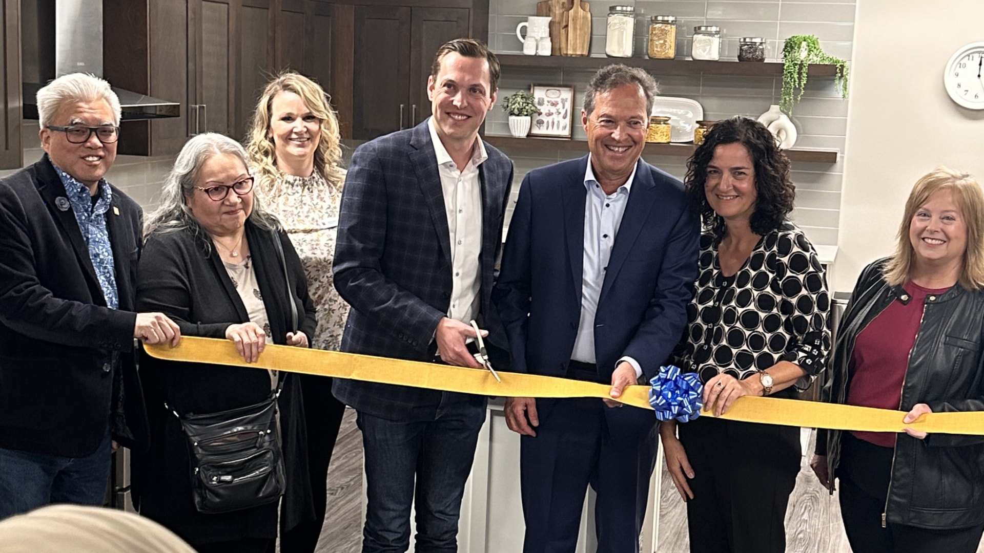 Logel Homes builds new community hub to support unhoused individuals ...