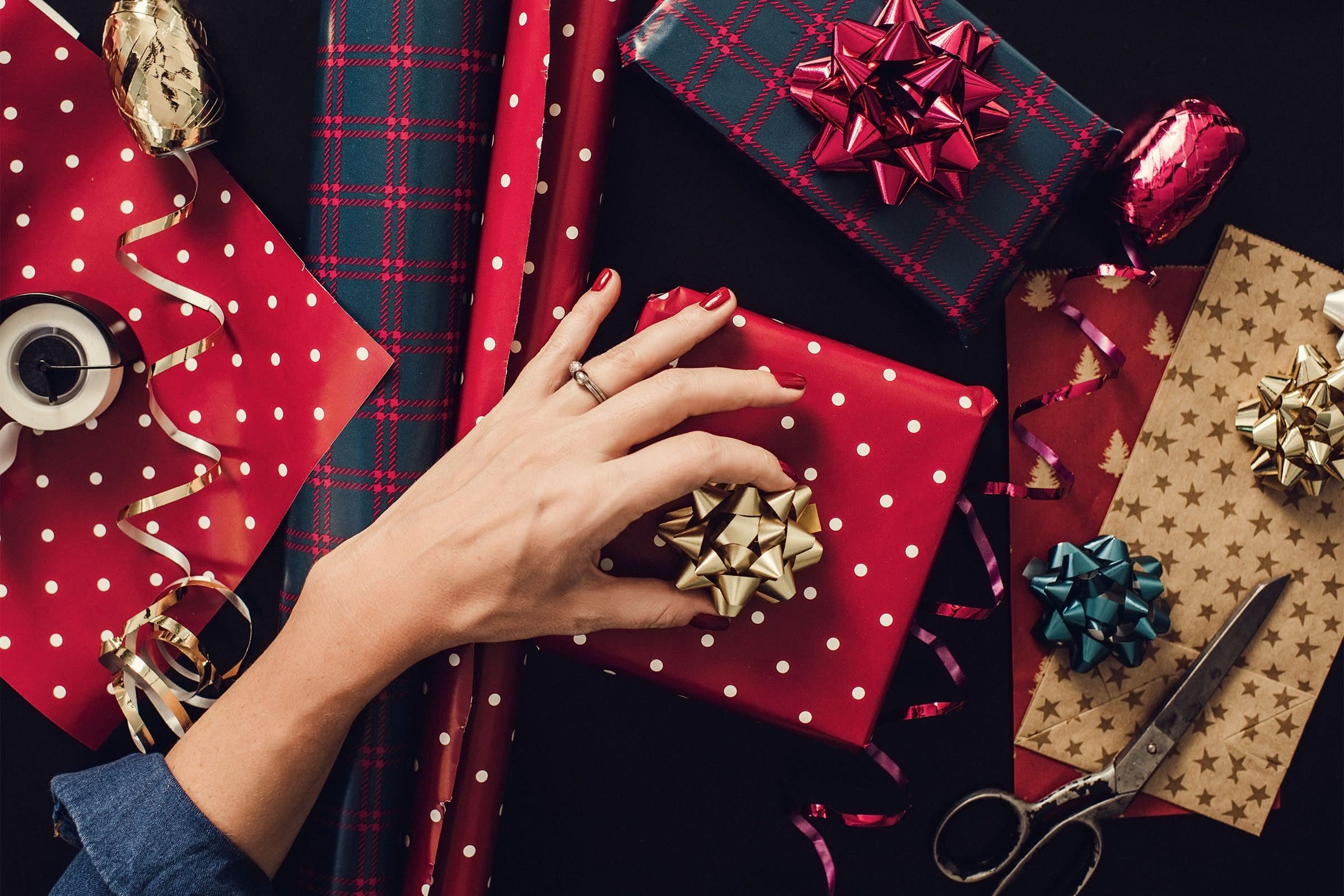 Holiday Gift Wrapping - Haney Place Mall - Downtown Maple Ridge ...