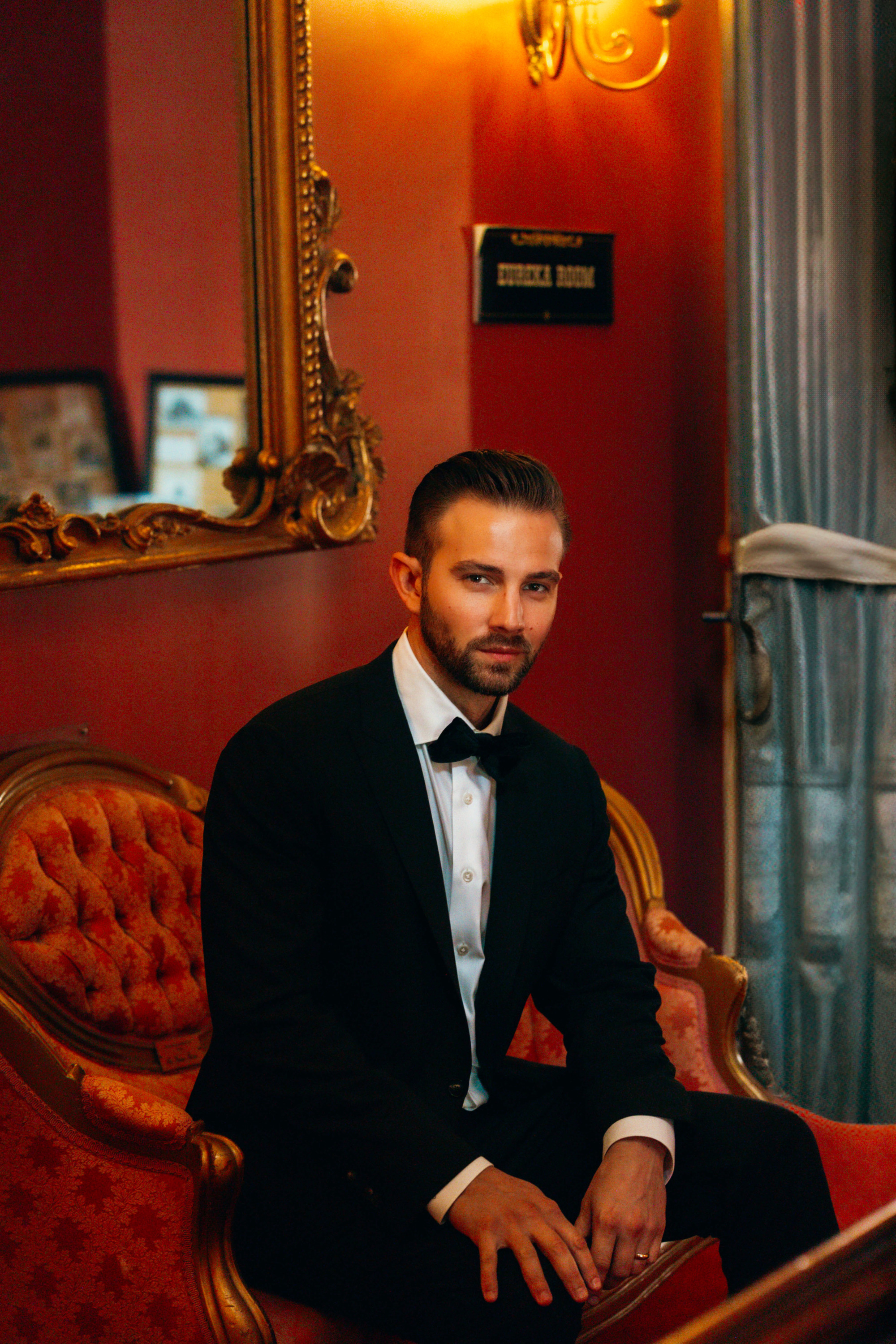 Bret Thom at the Pumphouse stage - Citrus County Chamber of Commerce