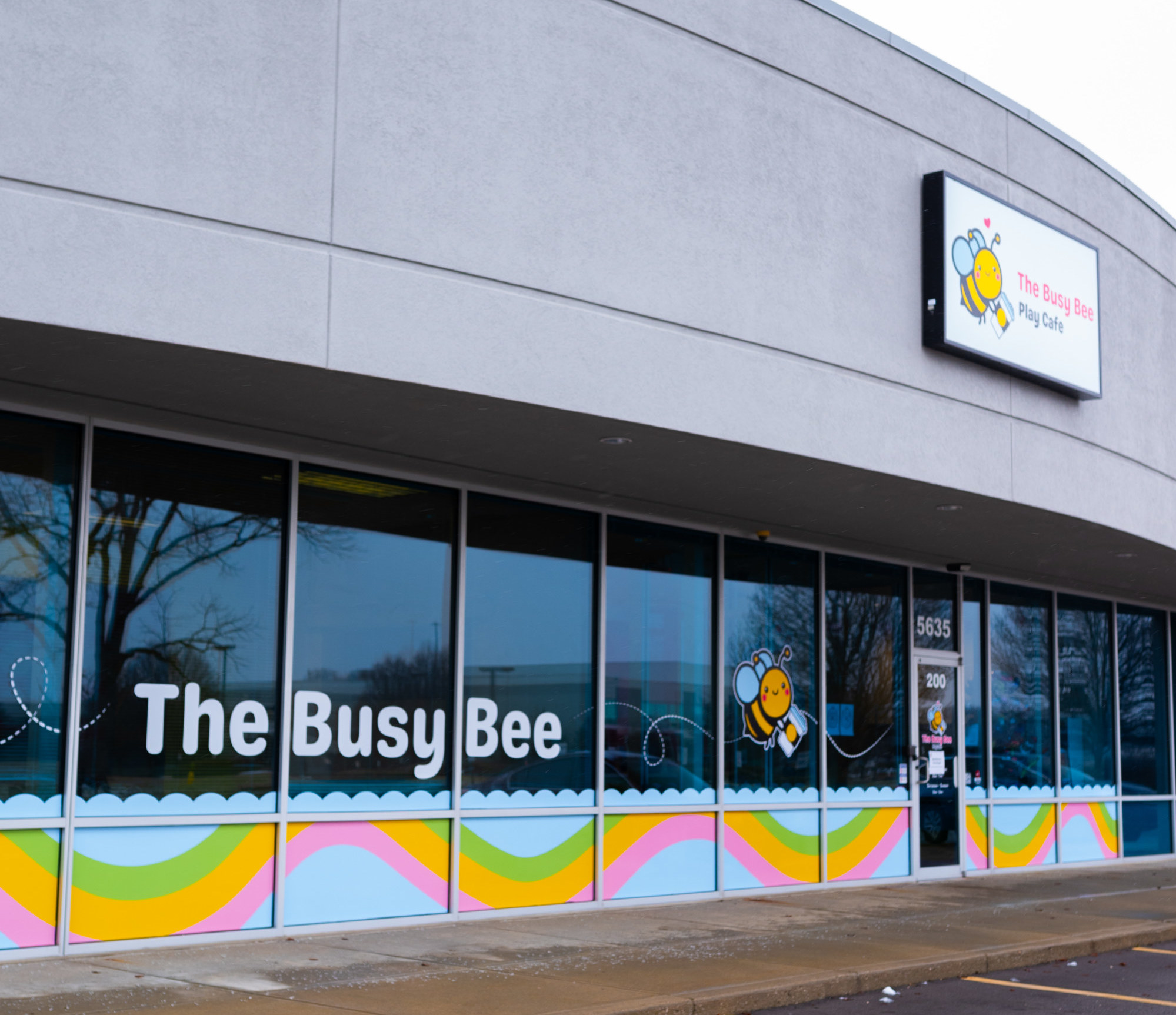 Ribbon Cutting for The Busy Bee Play Cafe - Zionsville Chamber of Commerce