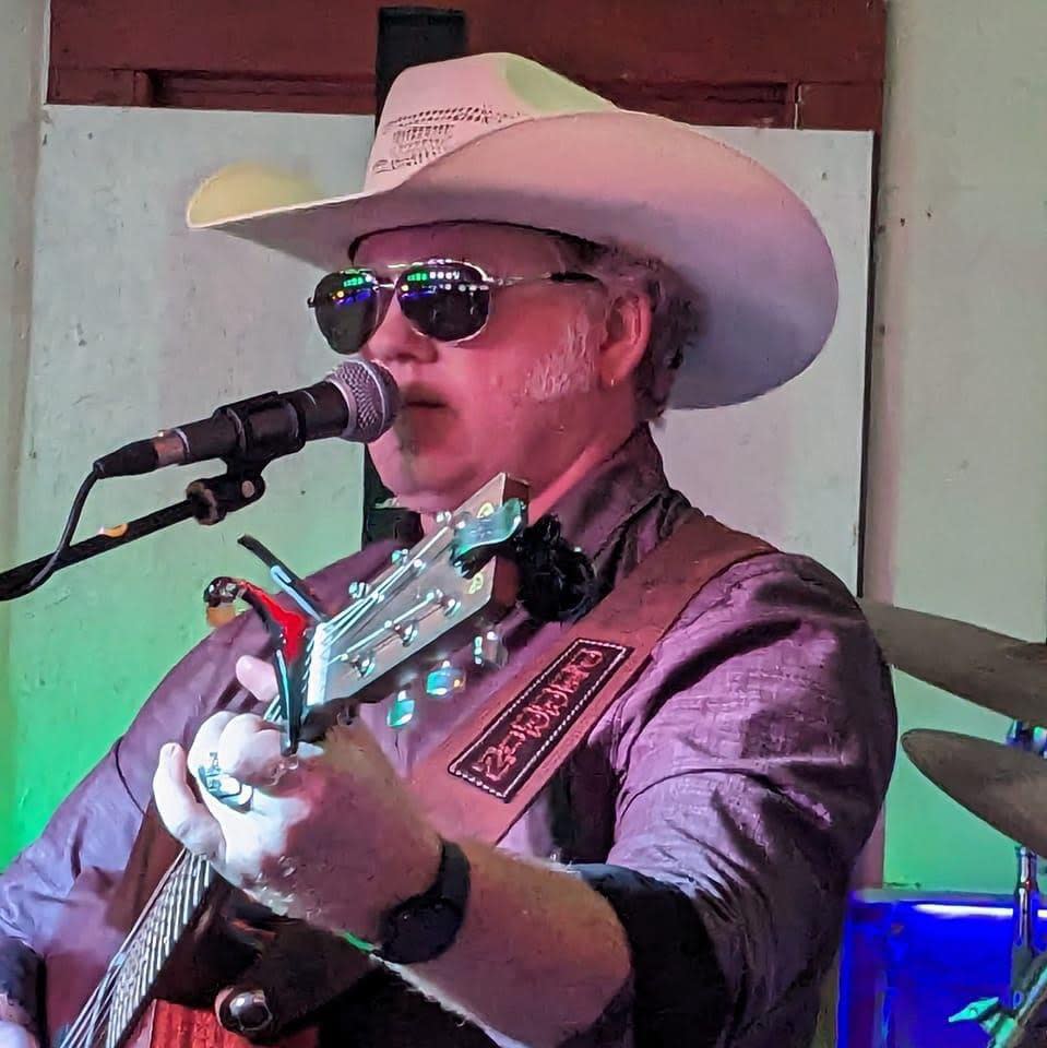 Andy Perrin at Ray's BBQ, Brews & Blues - Grayling Regional Chamber of ...