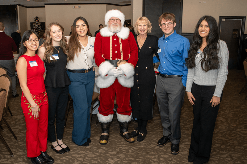 Become a 2026 Internship Host - Elgin Area Chamber of Commerce - IL