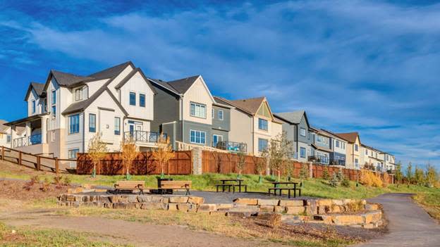 Custom vs. Production Homes: Which Is Right for You? Blog - Canadian ...