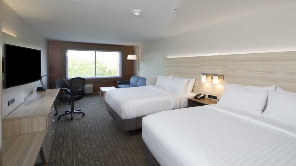 Holiday Inn Express & Suites - Alpena | Michigan