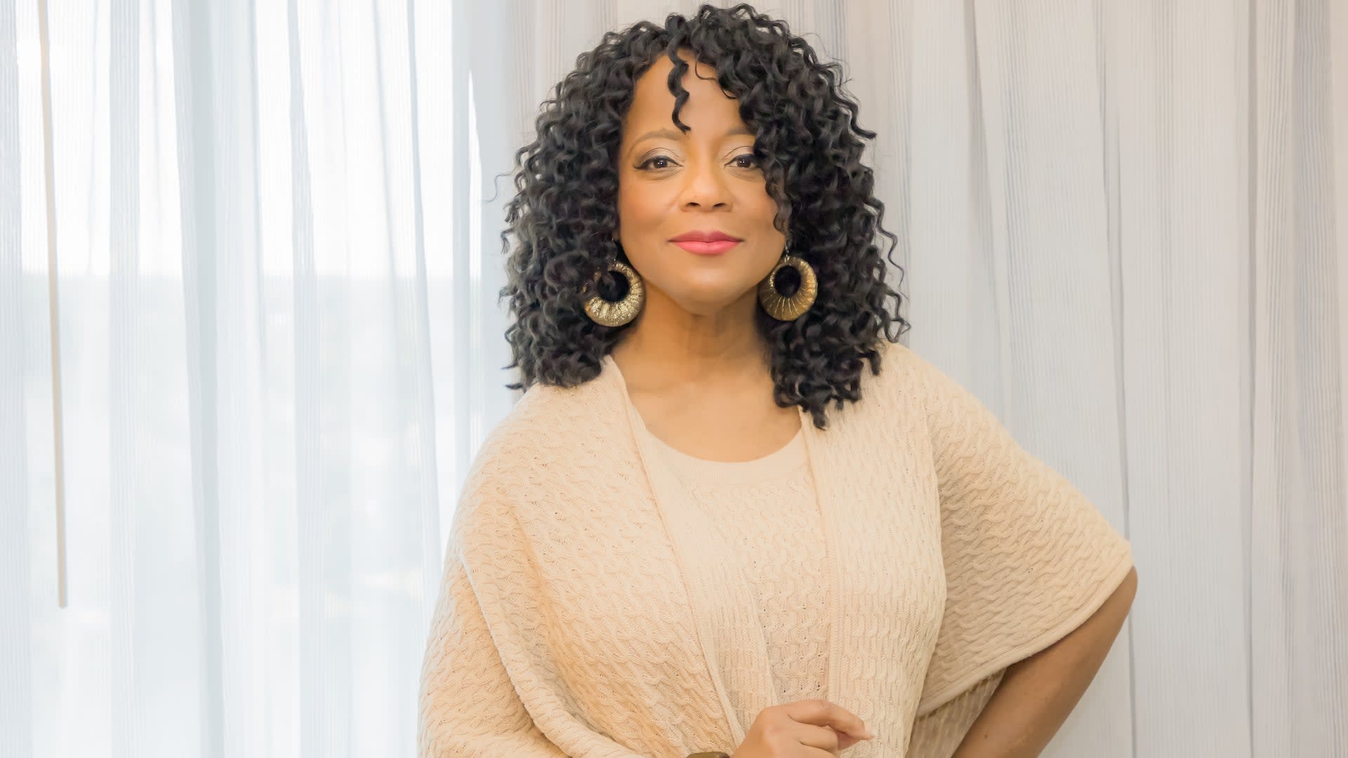 Linda Clemons: Trainer of Mindvalley's Body Language for Dating ...