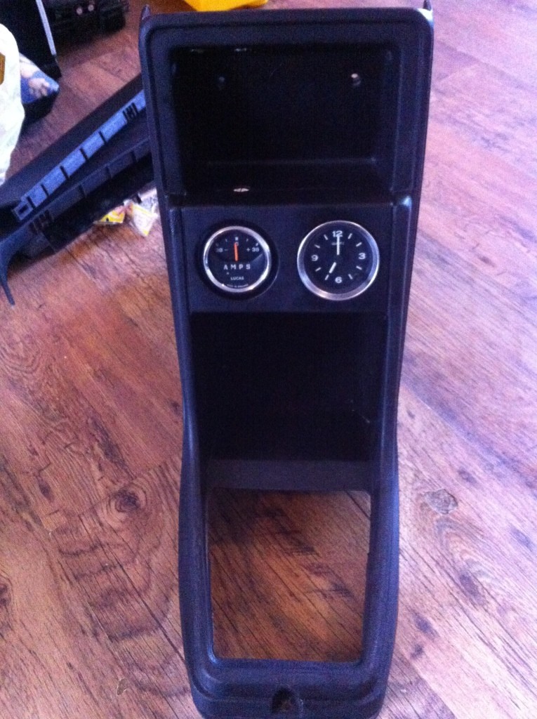 View topic: Mk1 GOLF EARLY SERIES 1, 2 HOLE CENTRE CONSOLE WITH PERIOD ...