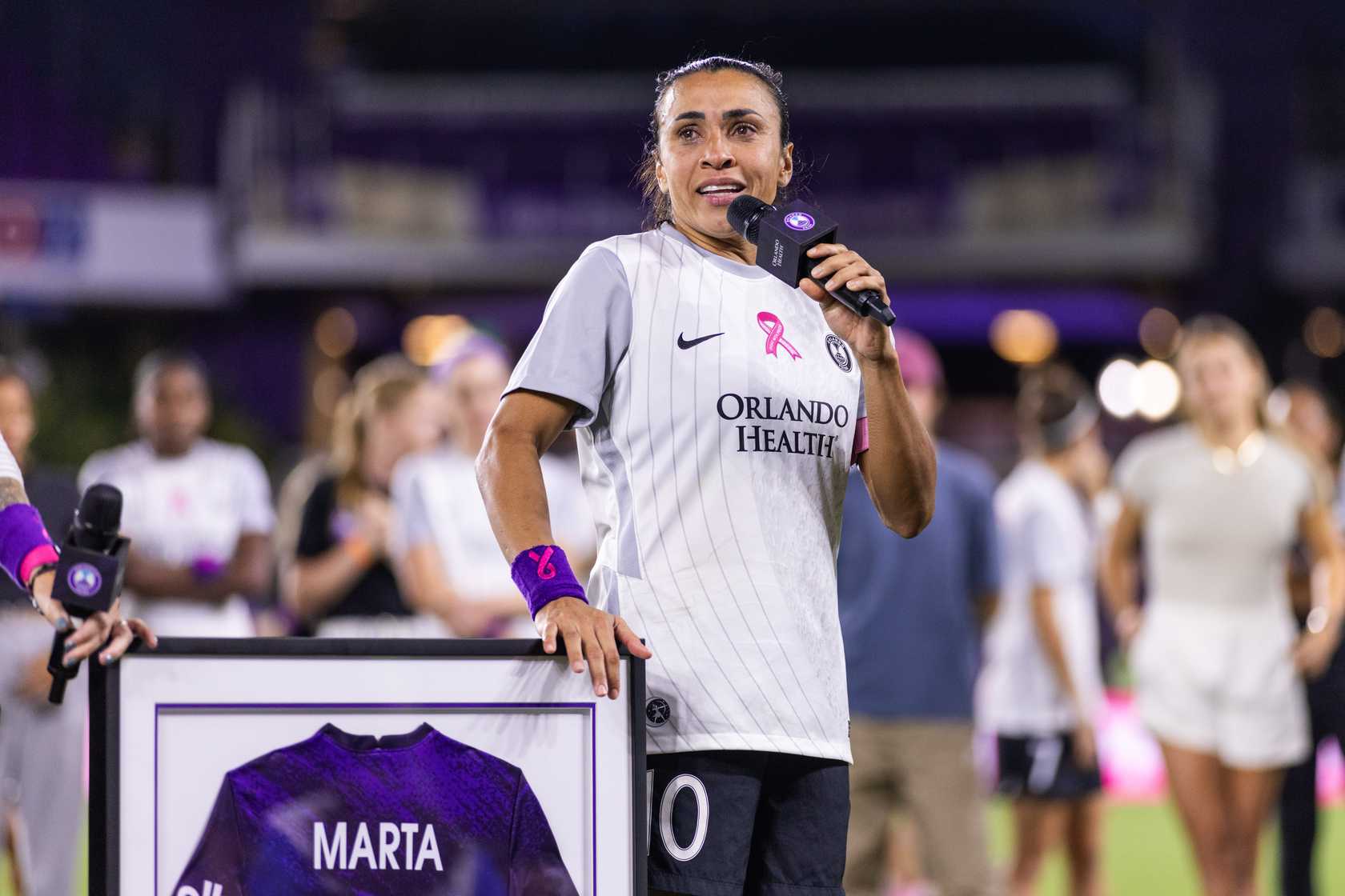 The Queen of Orlando: Marta honored after becoming first player to make ...