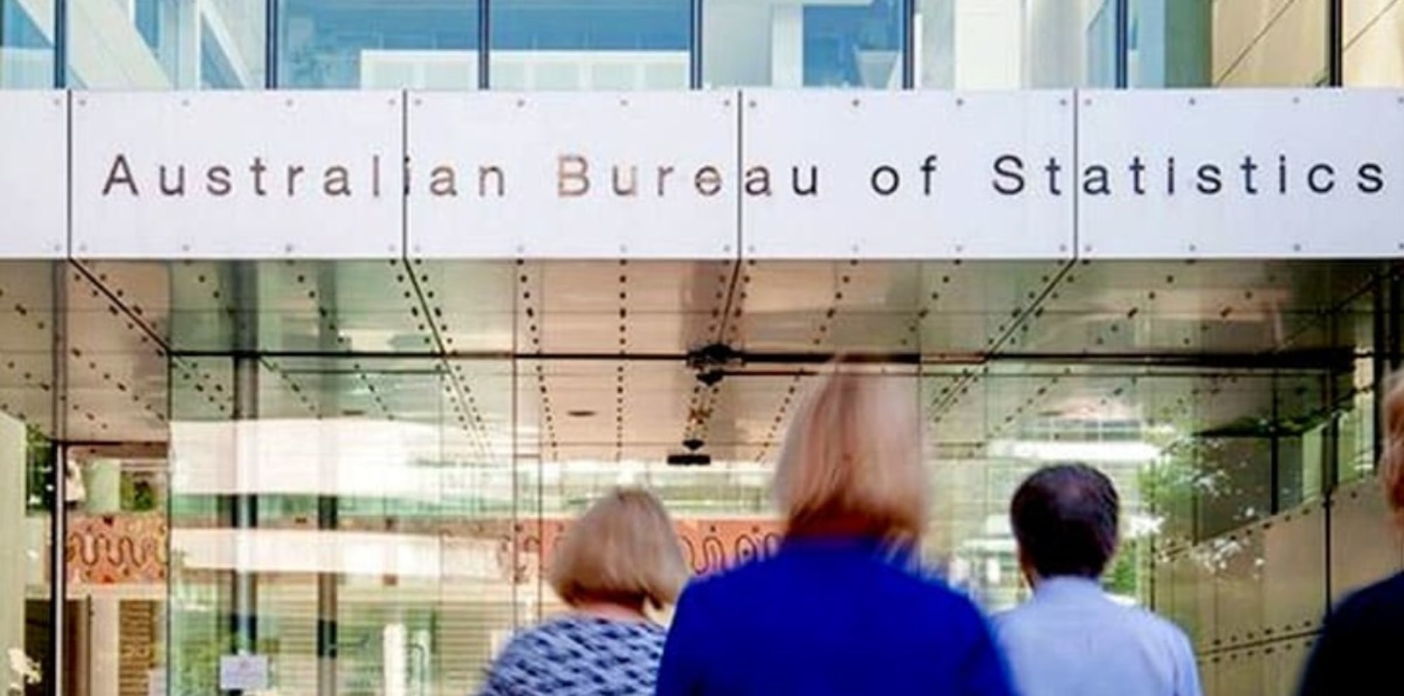 April building approvals dip after March rise - Broker Daily