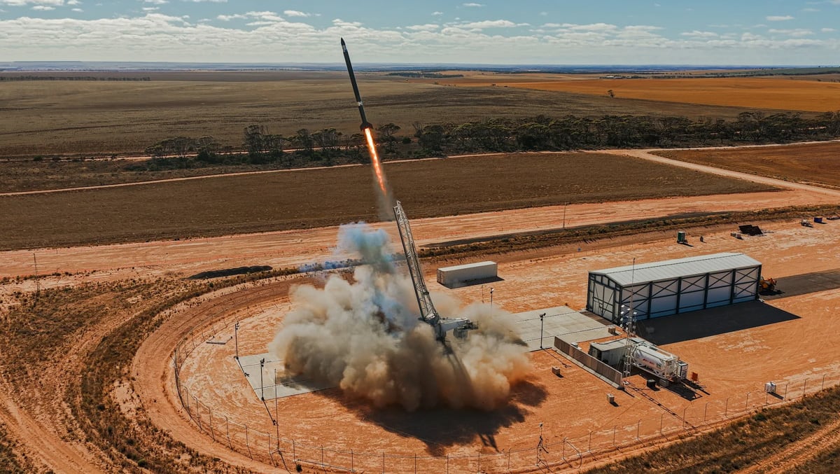 AtSpace breaks commercial rocket altitude record with successful test ...
