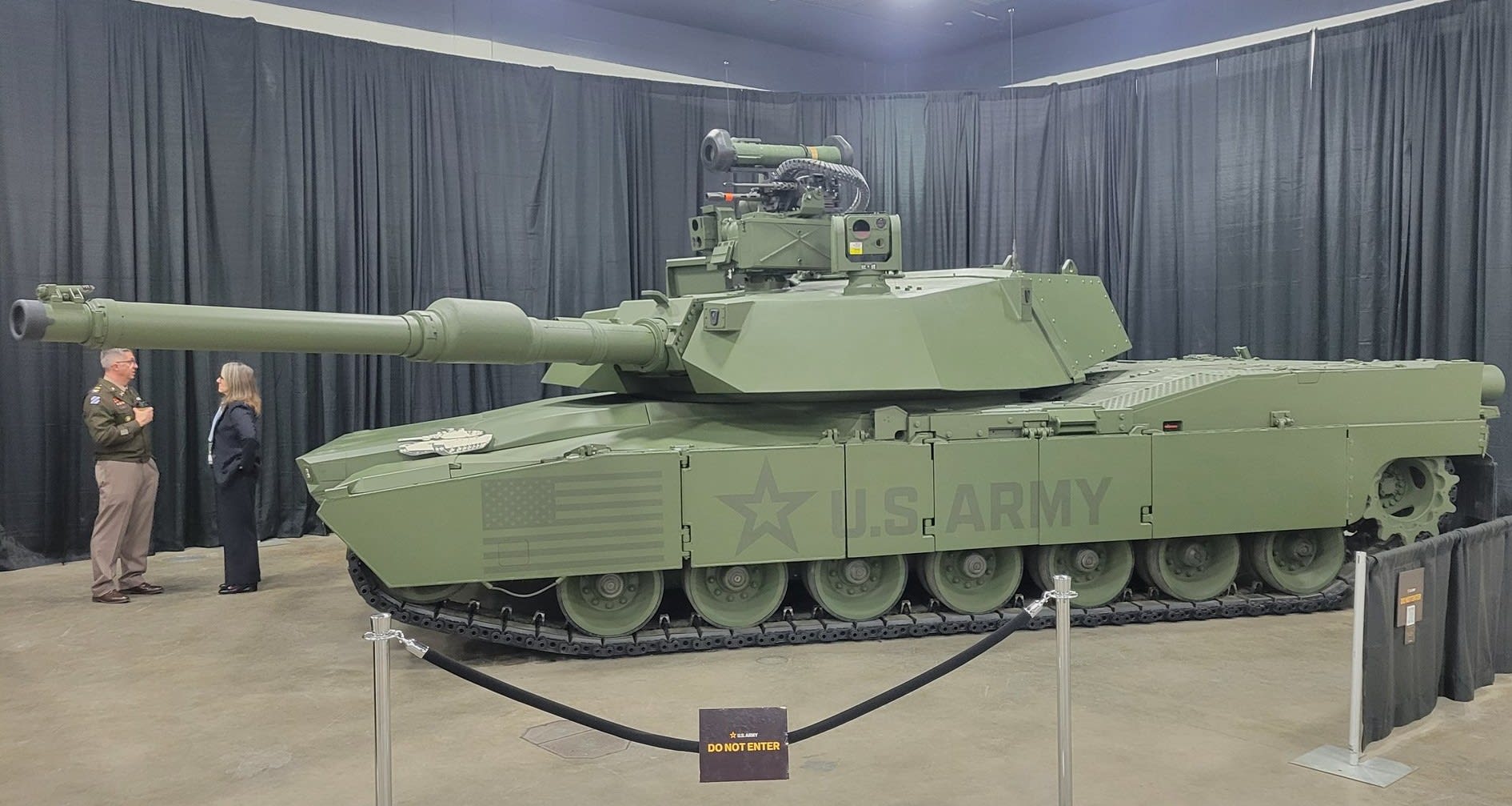 M1E3 Abrams main battle tank makes public debut with Javelin, RWS ...