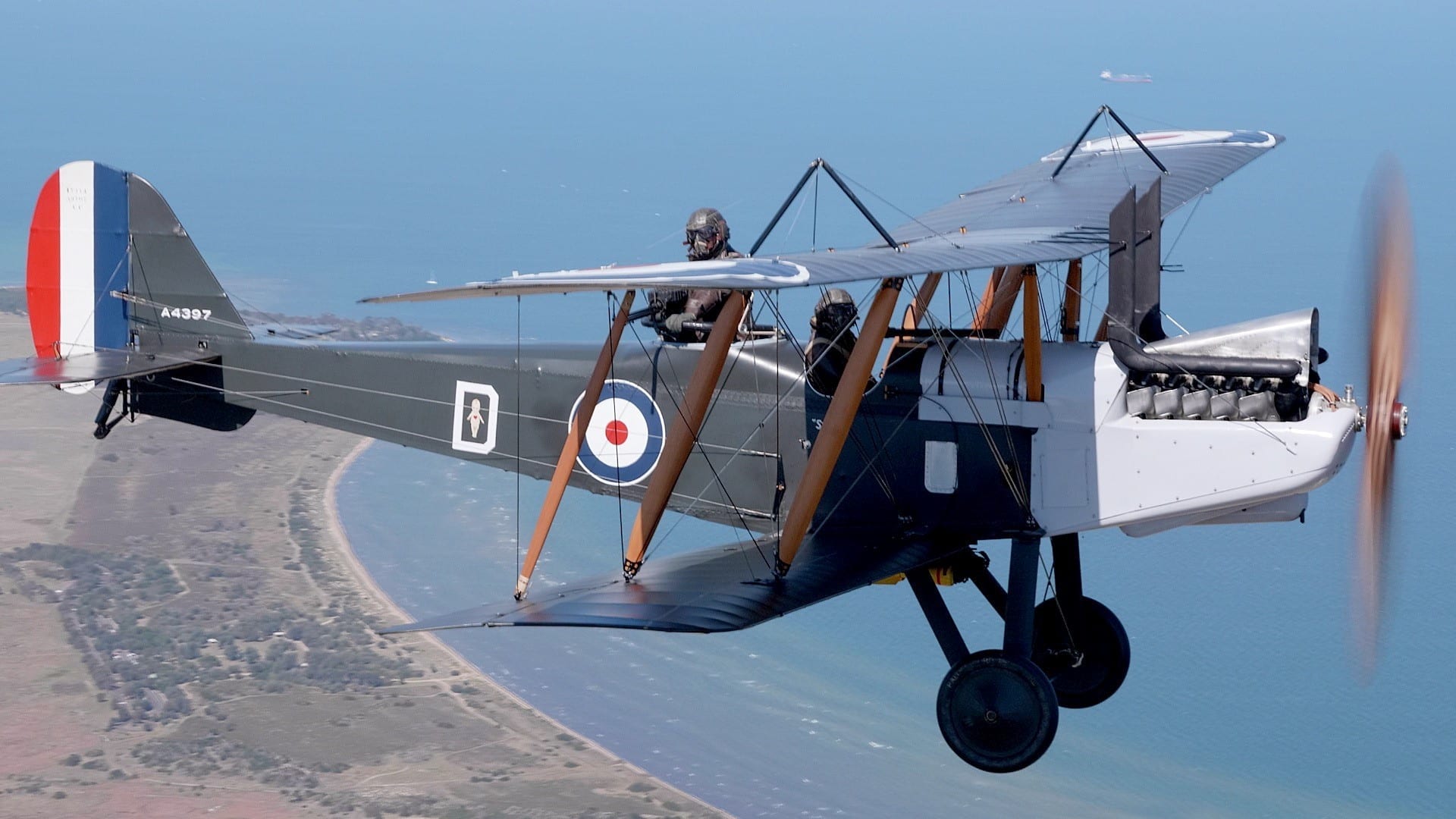 RAAF heritage squadron withdraws eight warbirds from flight - Defence ...