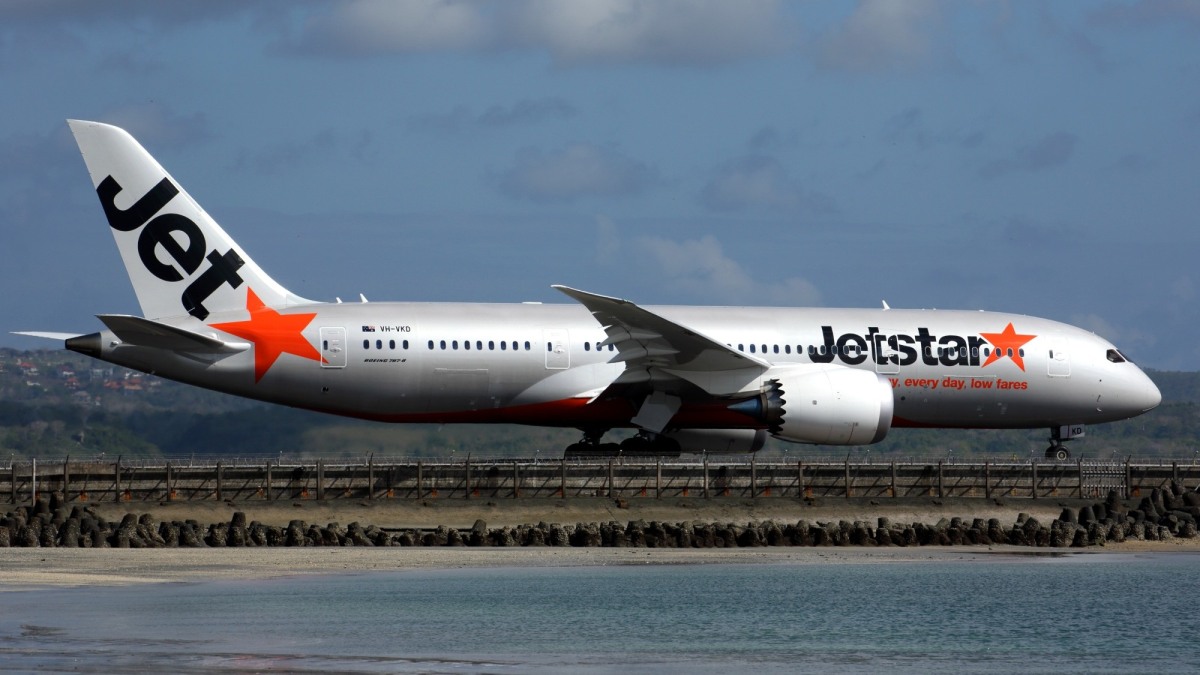 Volcanic ash disrupts Bali flights – Australian Aviation