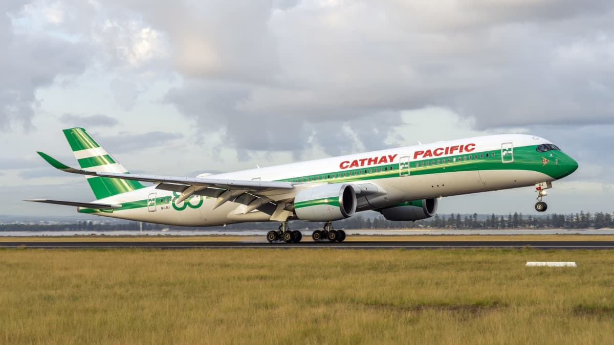 Cathay Pacific ‘lettuce sandwich’ livery returns to Australia ...