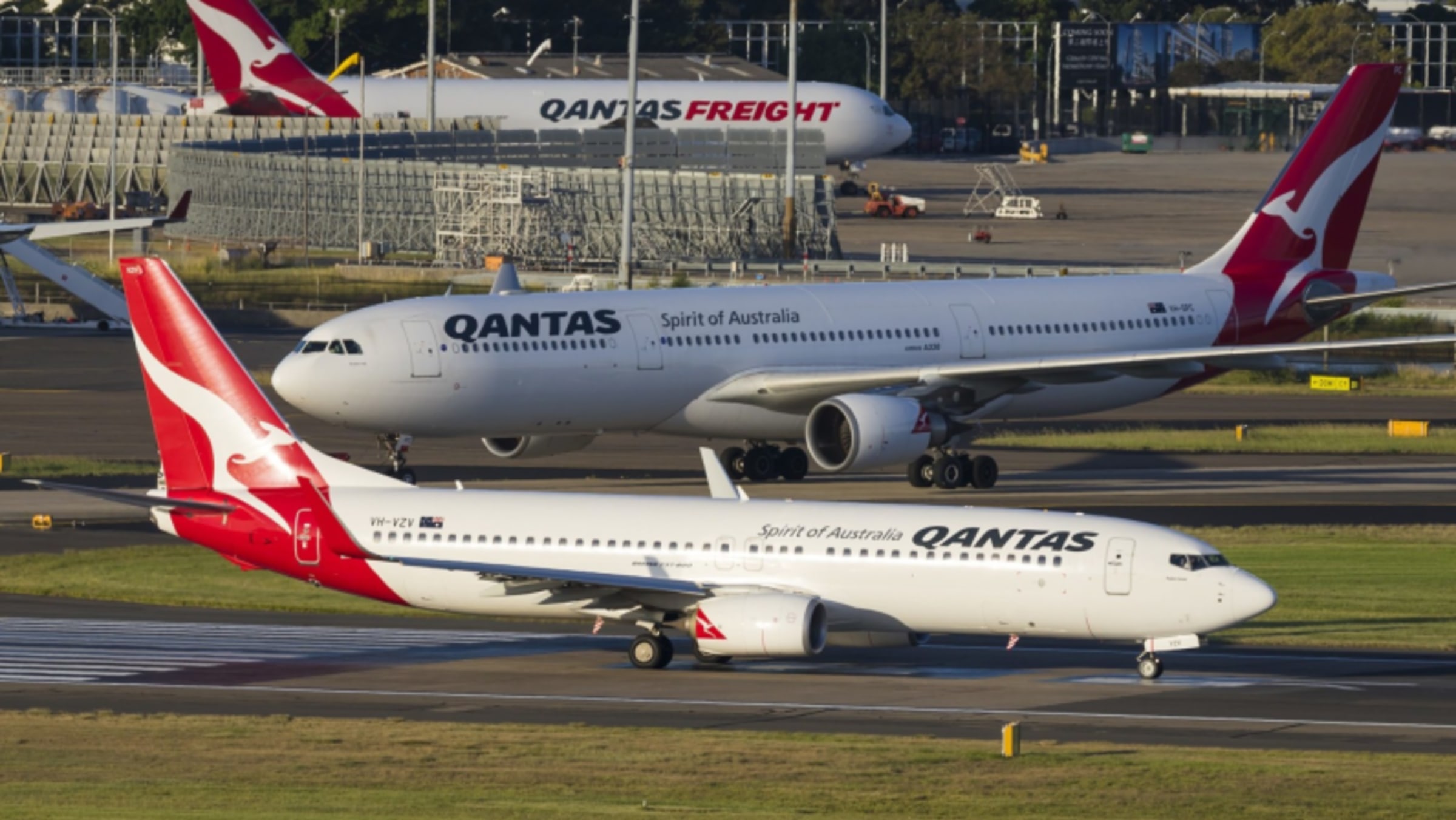 qantas 2