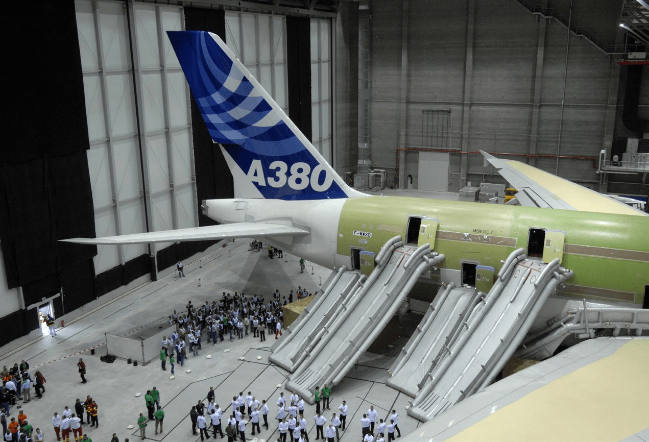 Leave your baggage behind – Australian Aviation