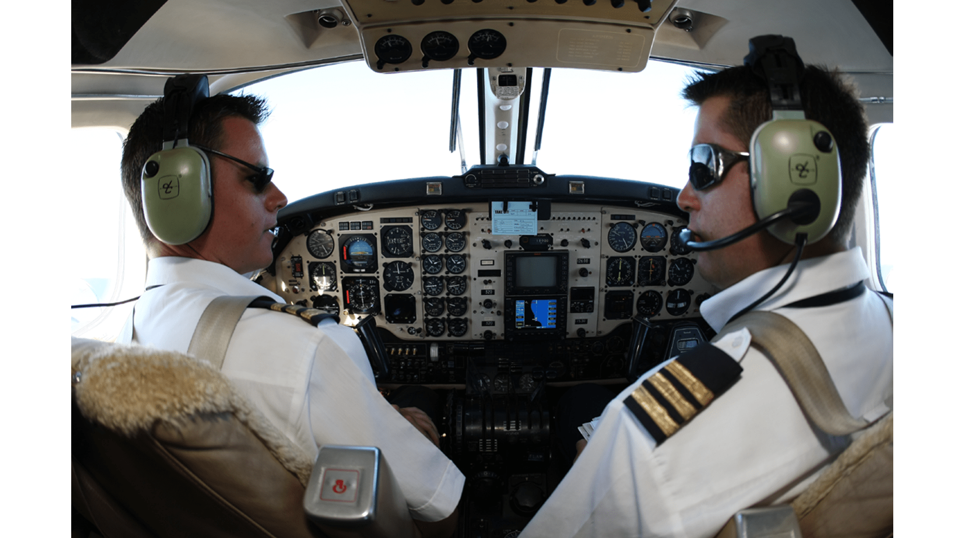 Pilot numbers in decline – Australian Aviation