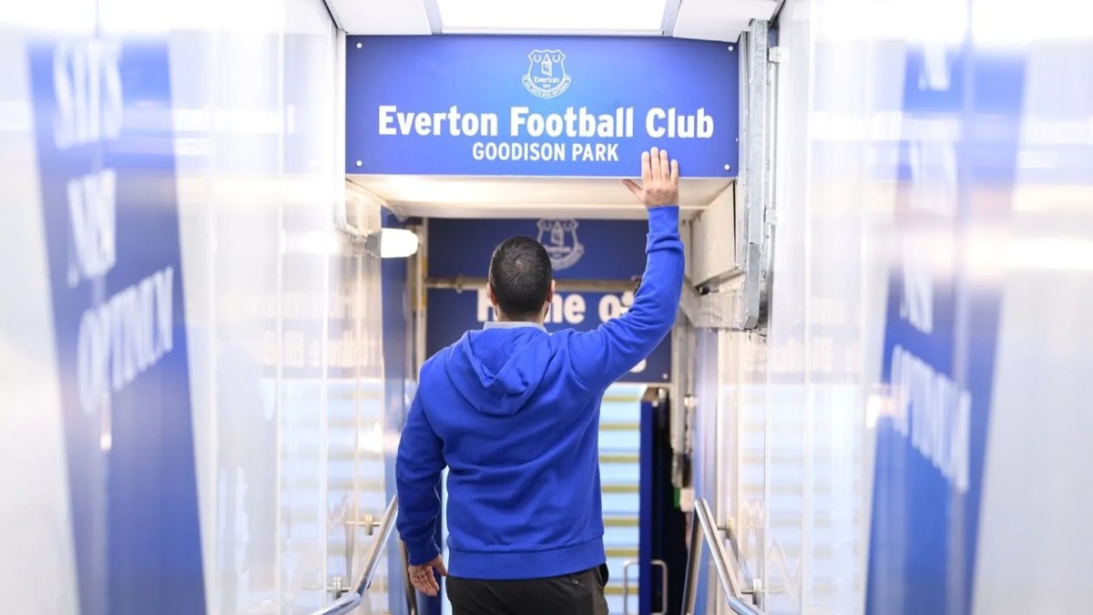 Bonza owner pays Everton Football Club $30m after fleet grounding ...