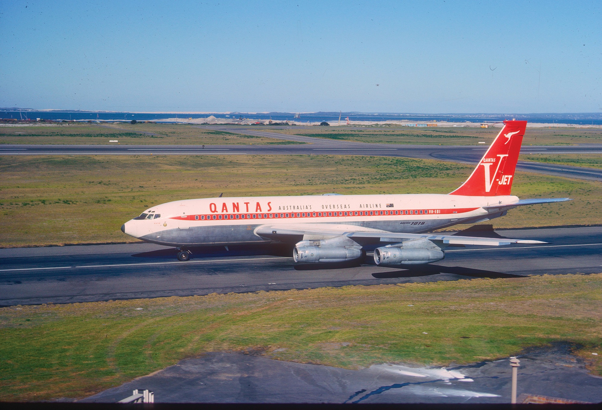 Qantas joins the jet age – Part 2 – Australian Aviation