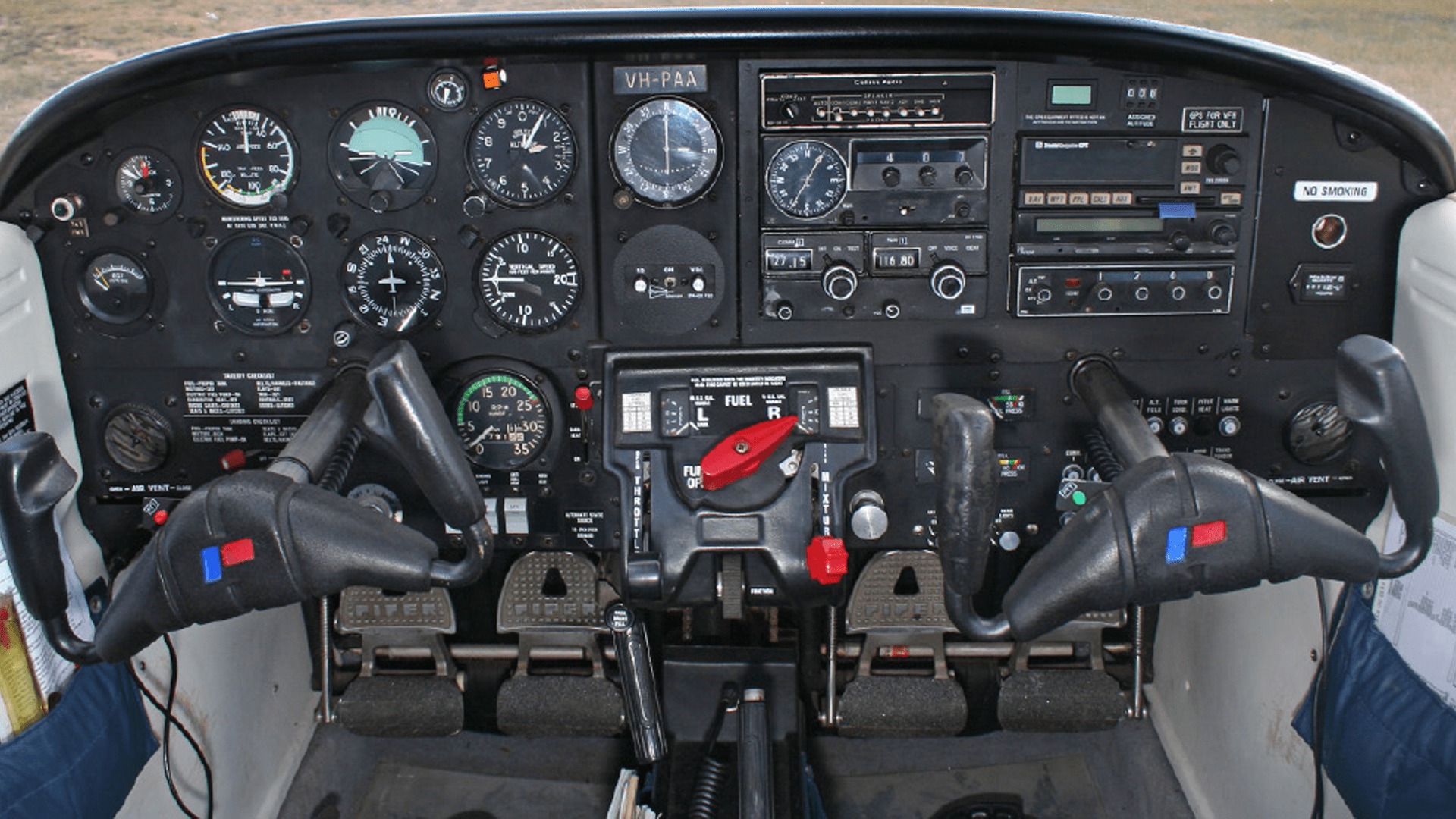 Right Hand Seat – Australian Aviation