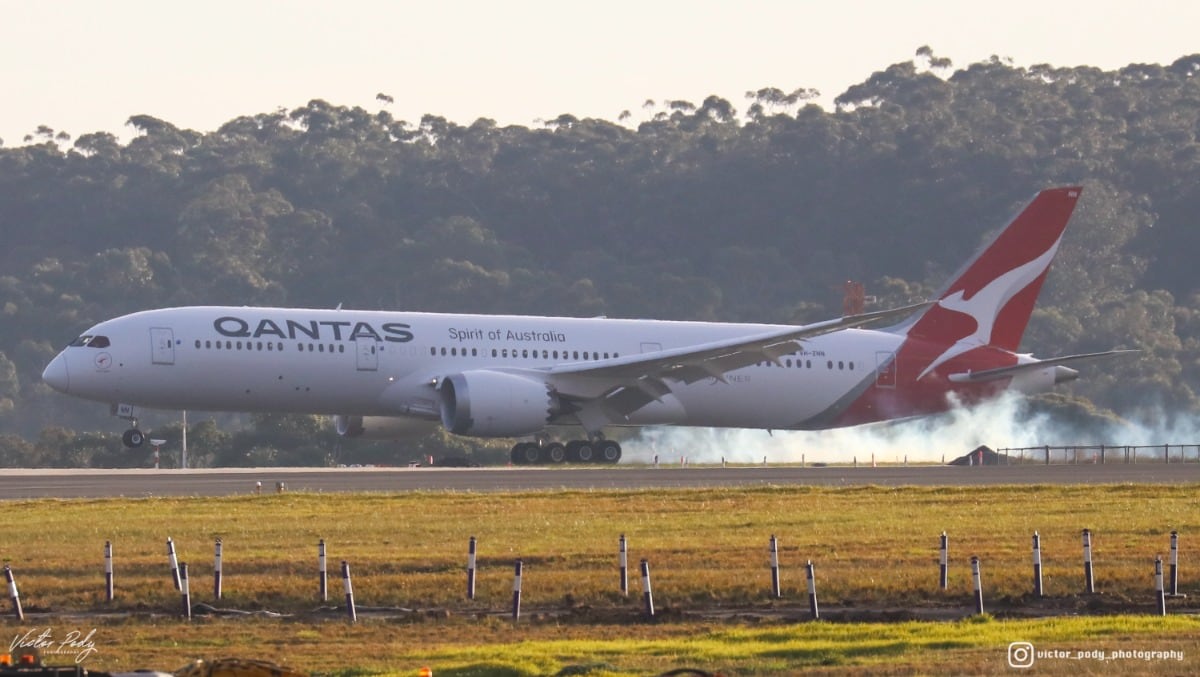 Exclusive: Qantas takes delivery of final 787-9 from Boeing ...