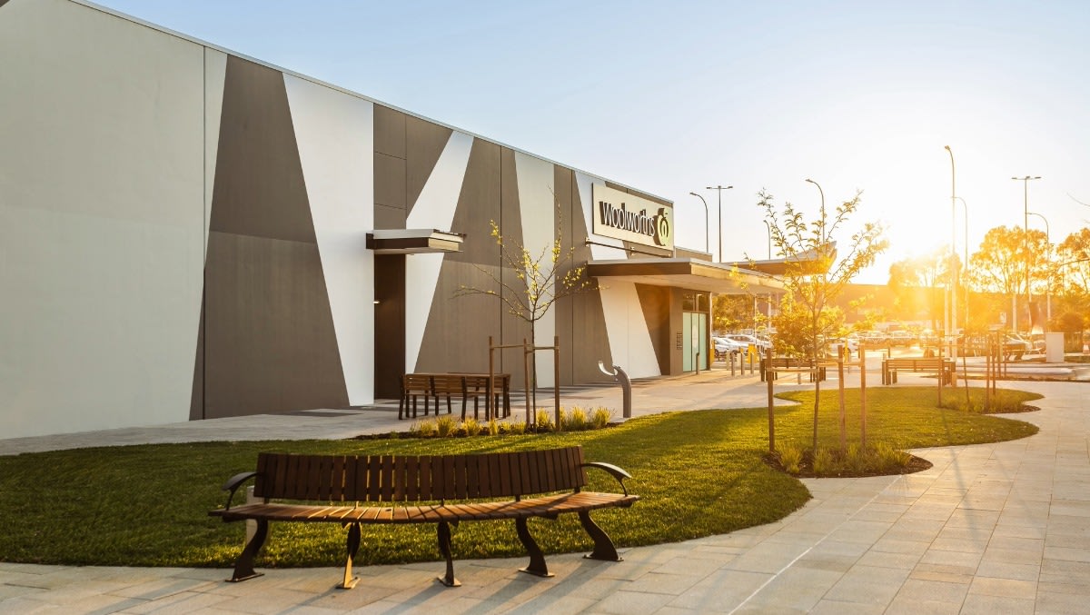 Perth Airport opens new Woolworths targeting FIFO market – Australian ...