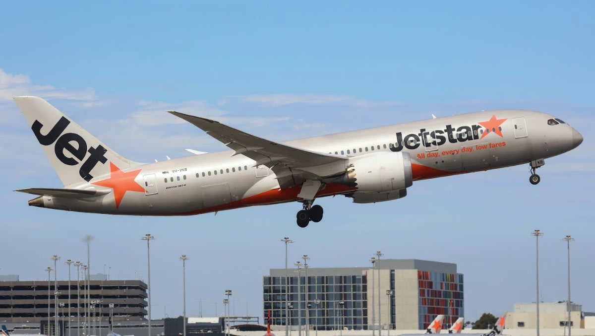 Jetstar to add 100,000 international seats from Melbourne in 2024 ...