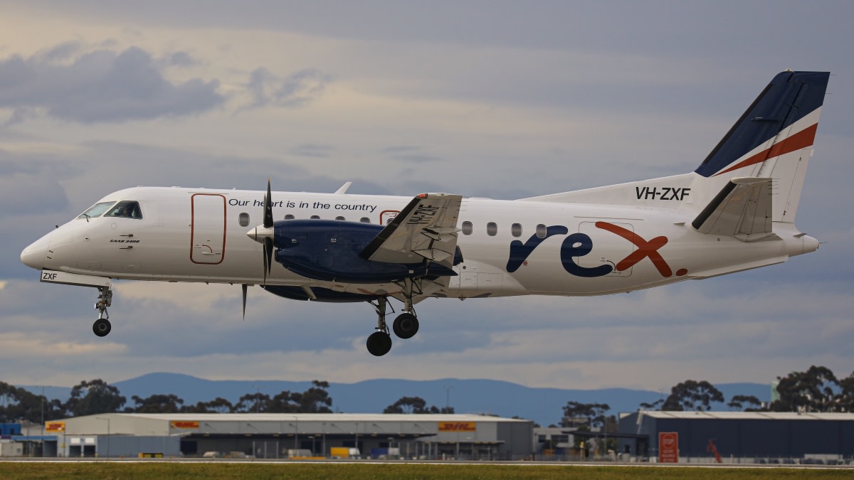 Transport Minister says government is helping Rex stay in the air ...