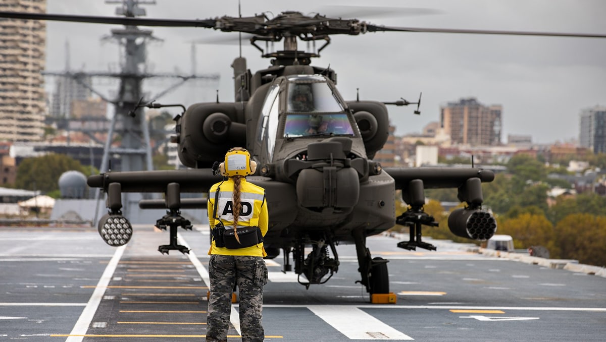 Apaches could team with drones, hints Defence – Australian Aviation