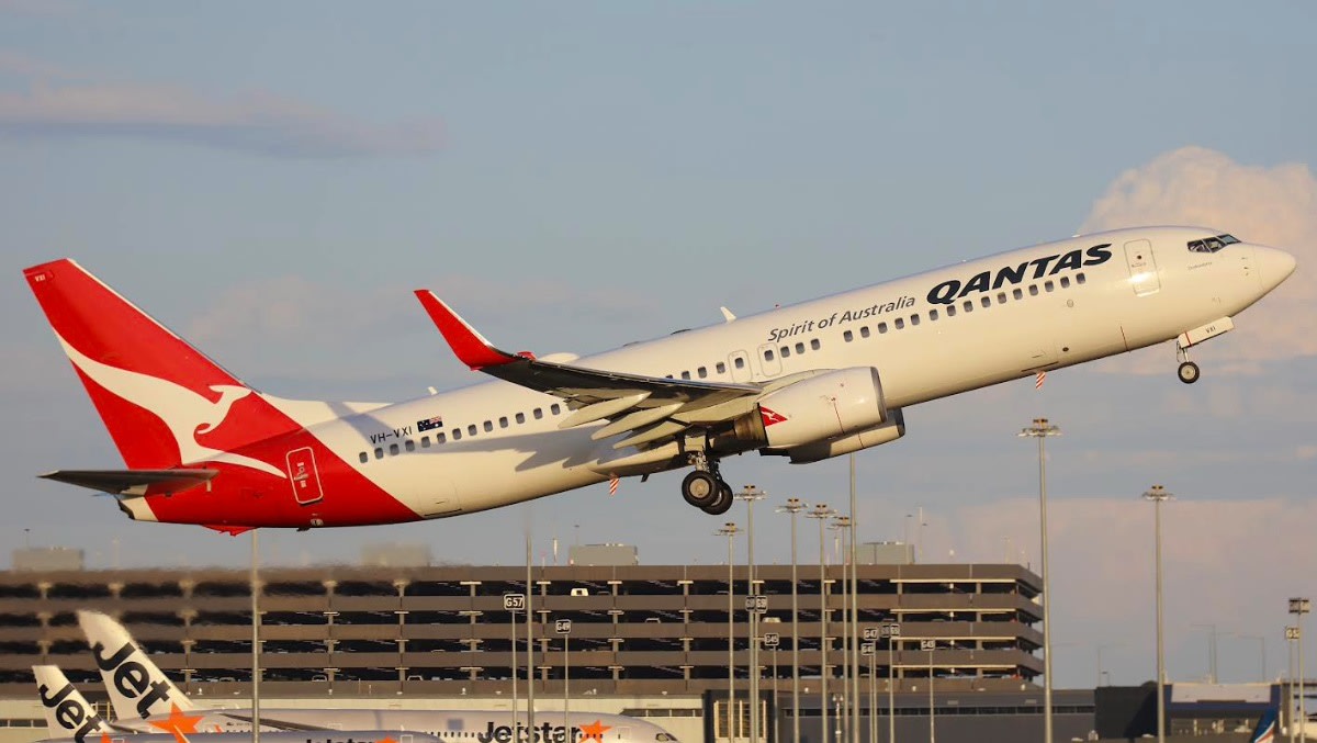 Qantas medical incident shows risk of single-pilot flights, says AIPA ...