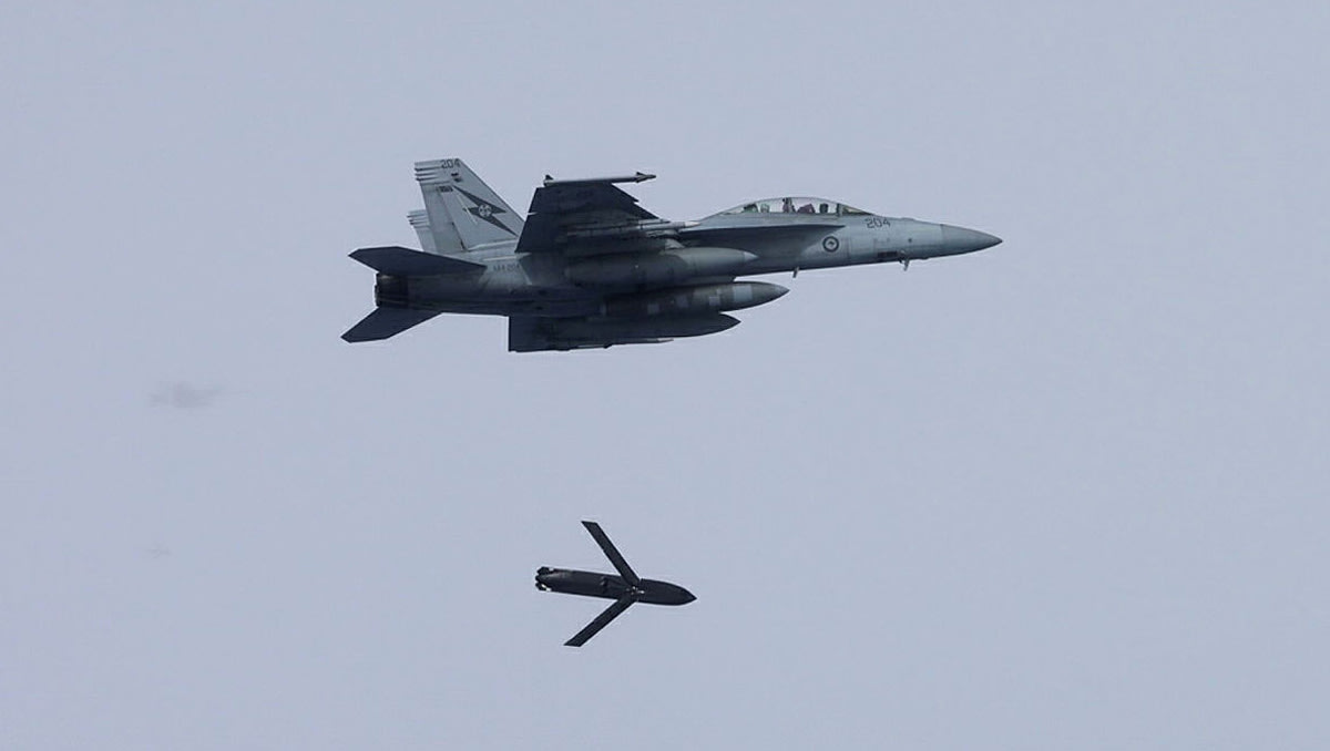 New electronic warfare suite on track for Growlers, Super Hornets ...