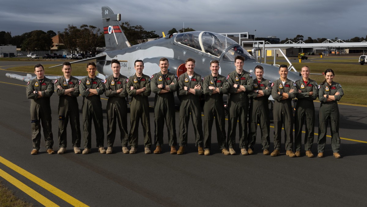 ‘Remarkable’ feat as entire fighter jet training cohort passes ...