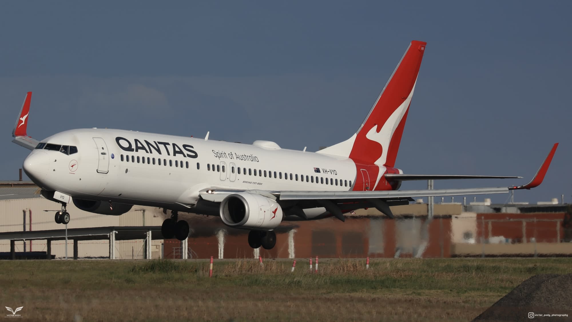 Qantas half-year profit nears $1.5bn, loyalty overhaul on the way ...