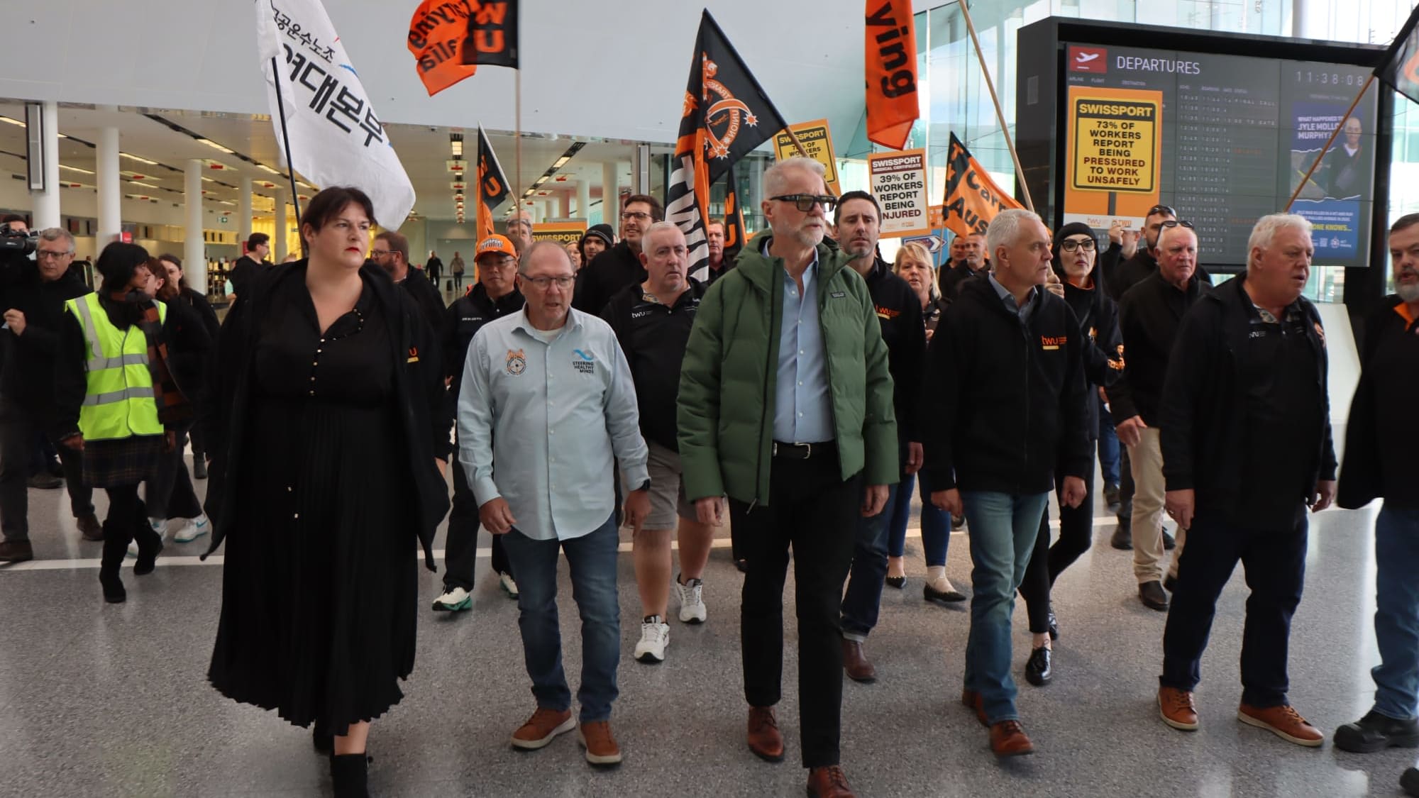 TWU members protest Swissport’s ‘dangerously low standards ...